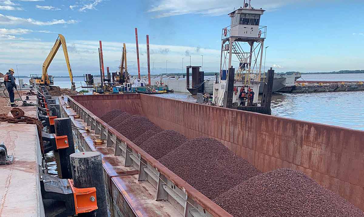 ShibataFenderTeam develops fenders for Port of Nueva - Port Technology ...