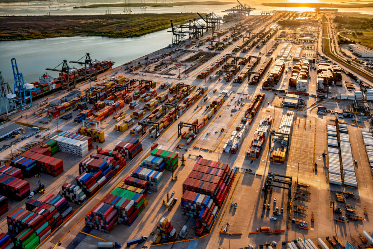 Port Houston cuts emissions amid cargo volume growth - Port Technology ...