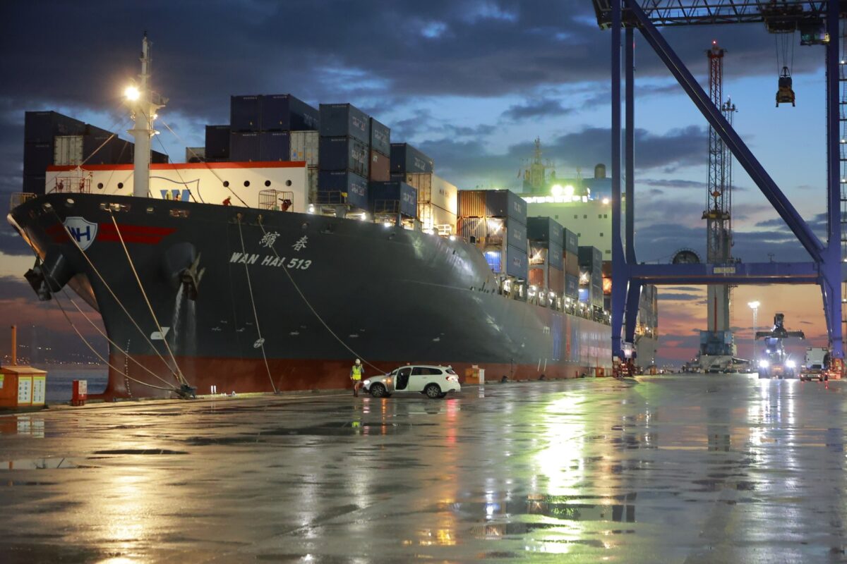 DP World welcomes new Wan Hai Lines service in Türkiye - Port ...